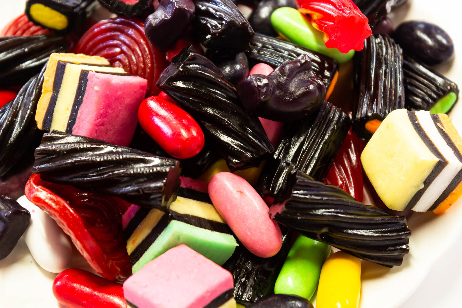 Licorice Mixture Assorted - 700gm - BULK LOLLIES, SWEETS postage ...