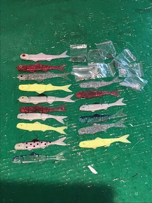 Lot of 16 New Banjo Minnow Fishing Lures w/ O Rings Cork Screws Hooks ...