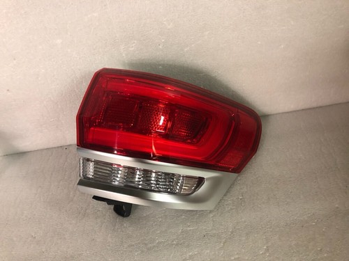 2015-2018 Jeep Grand Cherokee Passenger Right Quarter Mount Tail Light ...