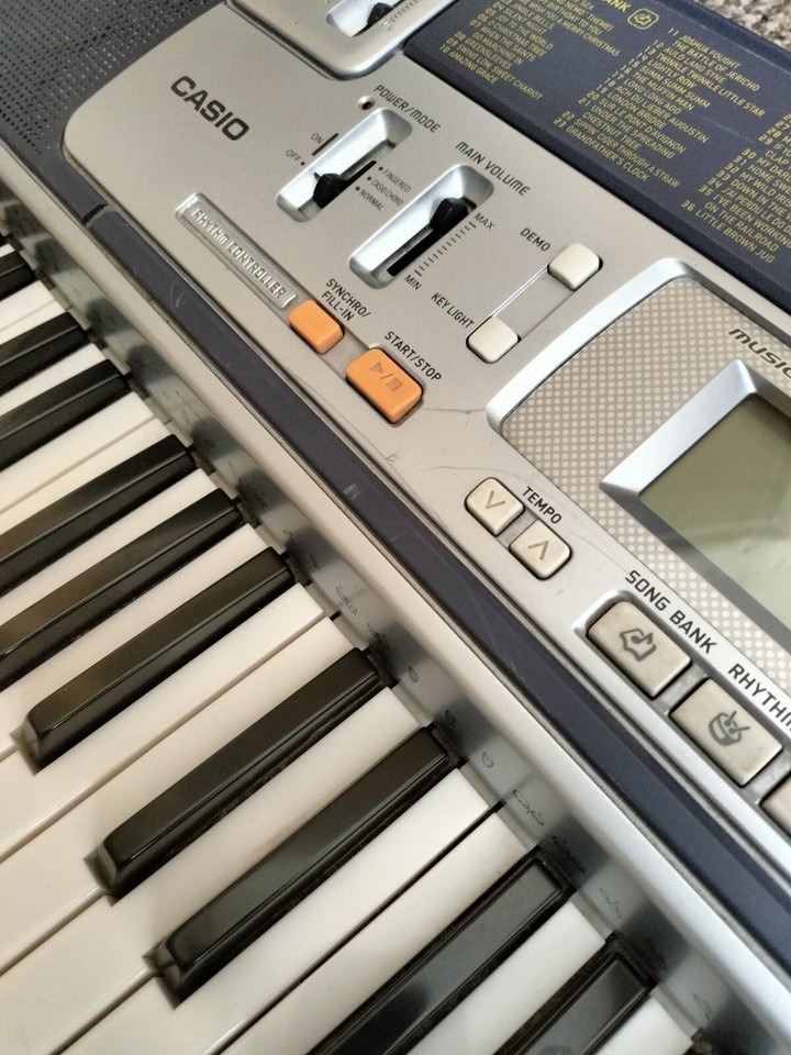 Casio LK-110 Electronic Lighting Music Keyboard and Piano- Same Day ...
