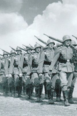WW II German Photo ---- German Soldiers Marching | eBay