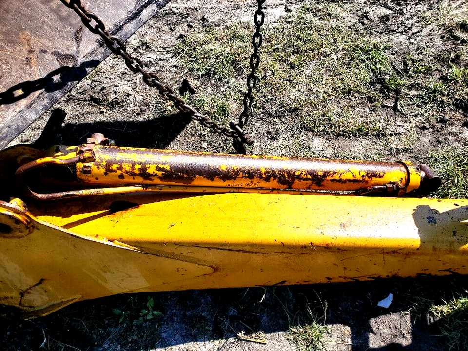 International 260 Tractor Backhoe Bucket Hydraulic Cylinder | eBay
