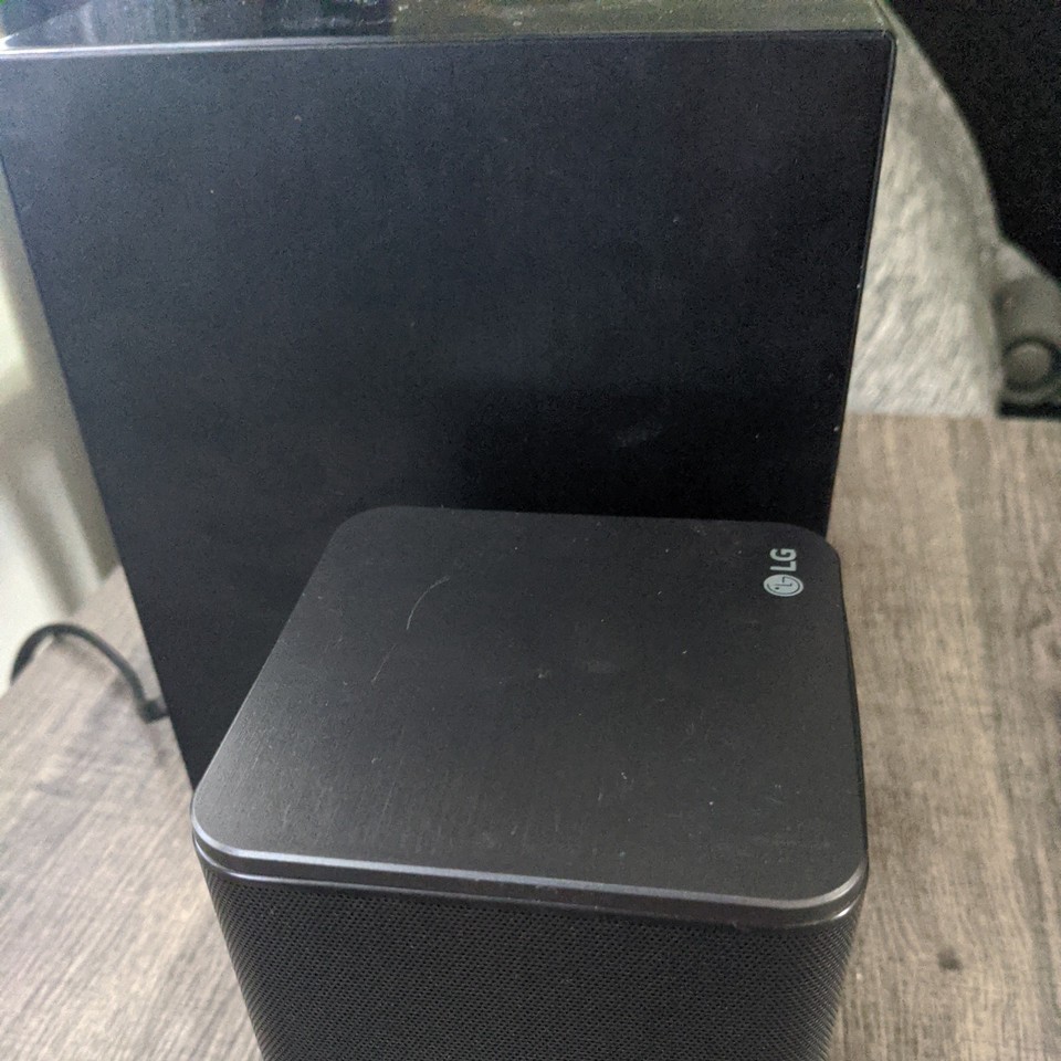 LG SPK8-S Wireless Surround Module & Speakers Kit 140W RMS Black | eBay