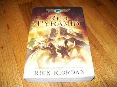 THE RED PYRAMID - RICK RIORDAN - THE KANE CHRONICLES BOOK ONE ...
