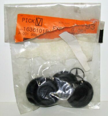 NEW GENUINE MERCEDES BENZ SUPPORT PLUG LOT OF 4 OEM PART NO. A ...