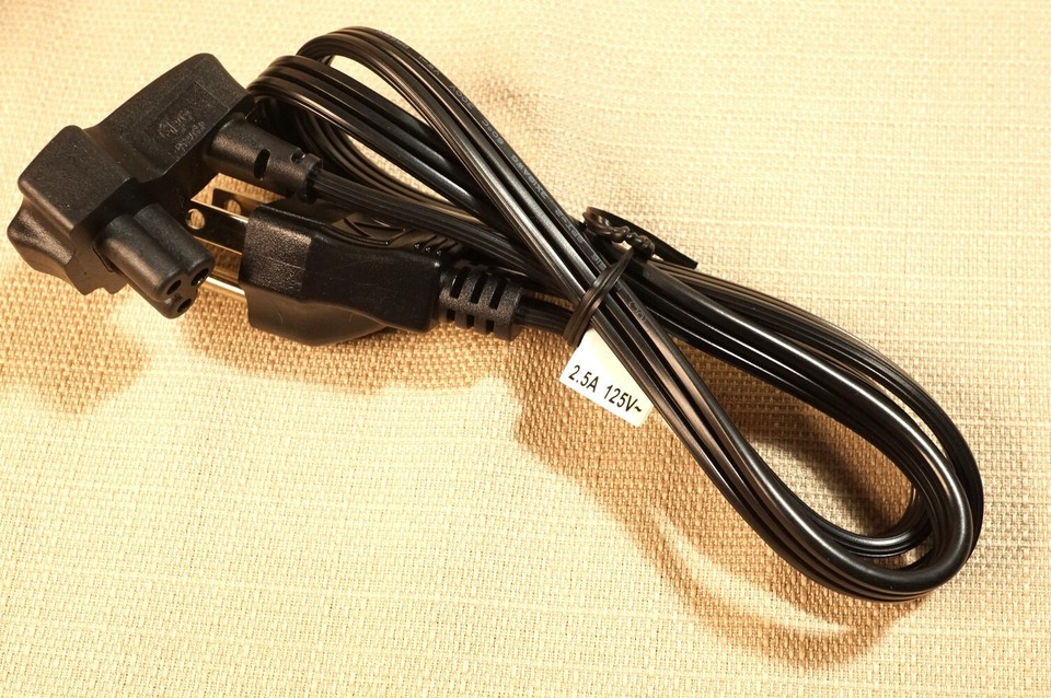 Dell 45w 4.5mm AC Adapter KXTTW 0KXTTW LA45NM140 OEM genuine original ...