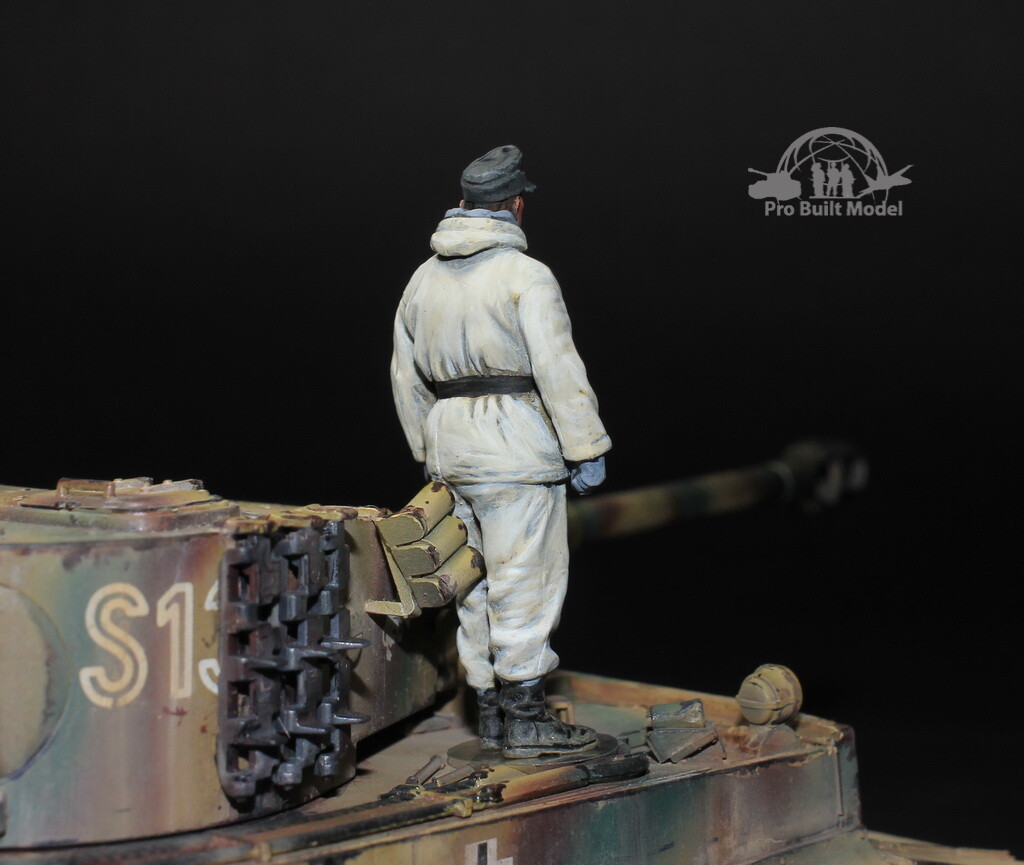 Winter German Tank Crew WWII 1:35 Pro Built Model #5 | eBay