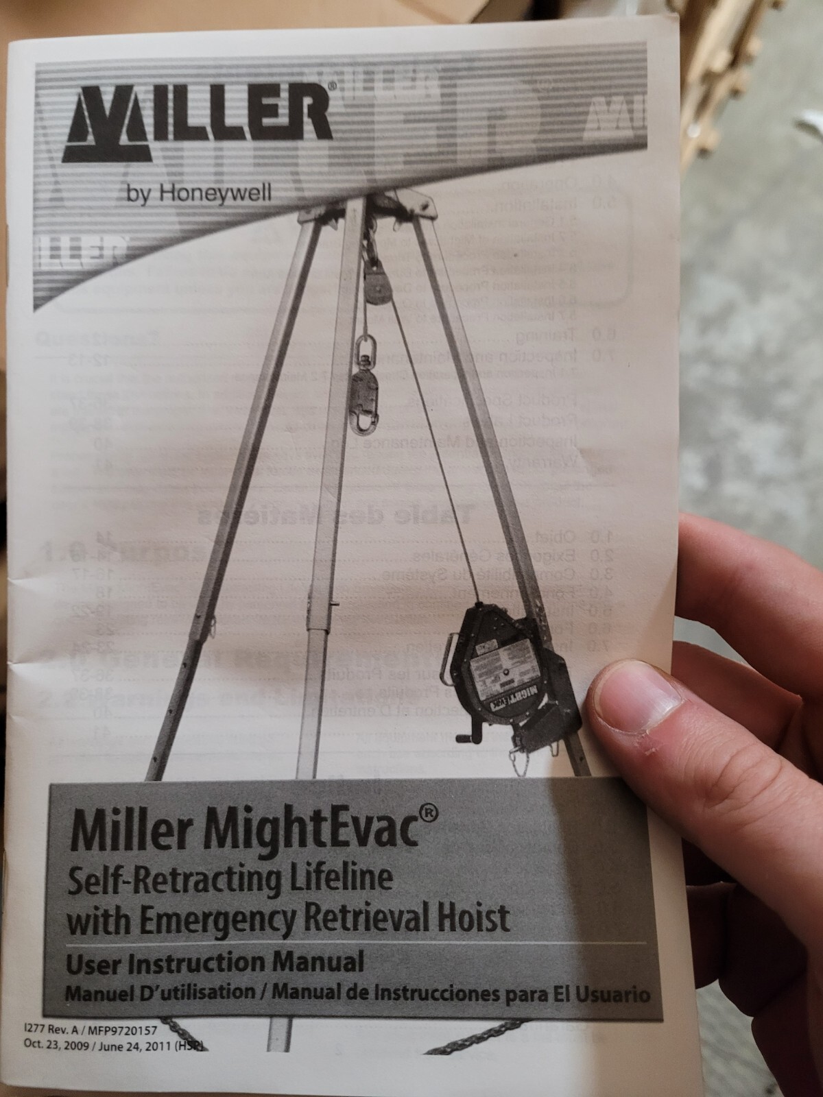 MILLER MR50GB-Z7/50FT SELF-RETRACTING LIFELINE 50 FT W/EMERGENCY ...