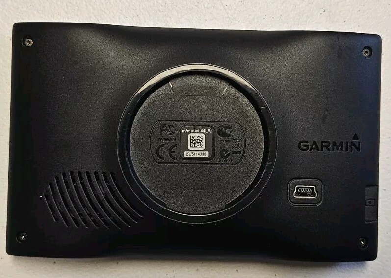 Garmin Nuvi 145-01615-10 GPS Navigation Bundle 5" Screen for sale ...