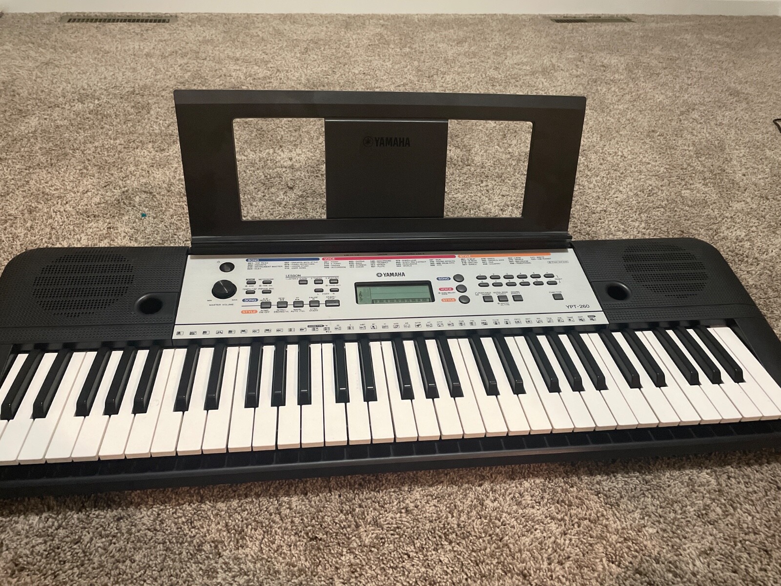 New Yamaha YPT-260 61 Key Portable Keyboard with Power Adapter plus ...