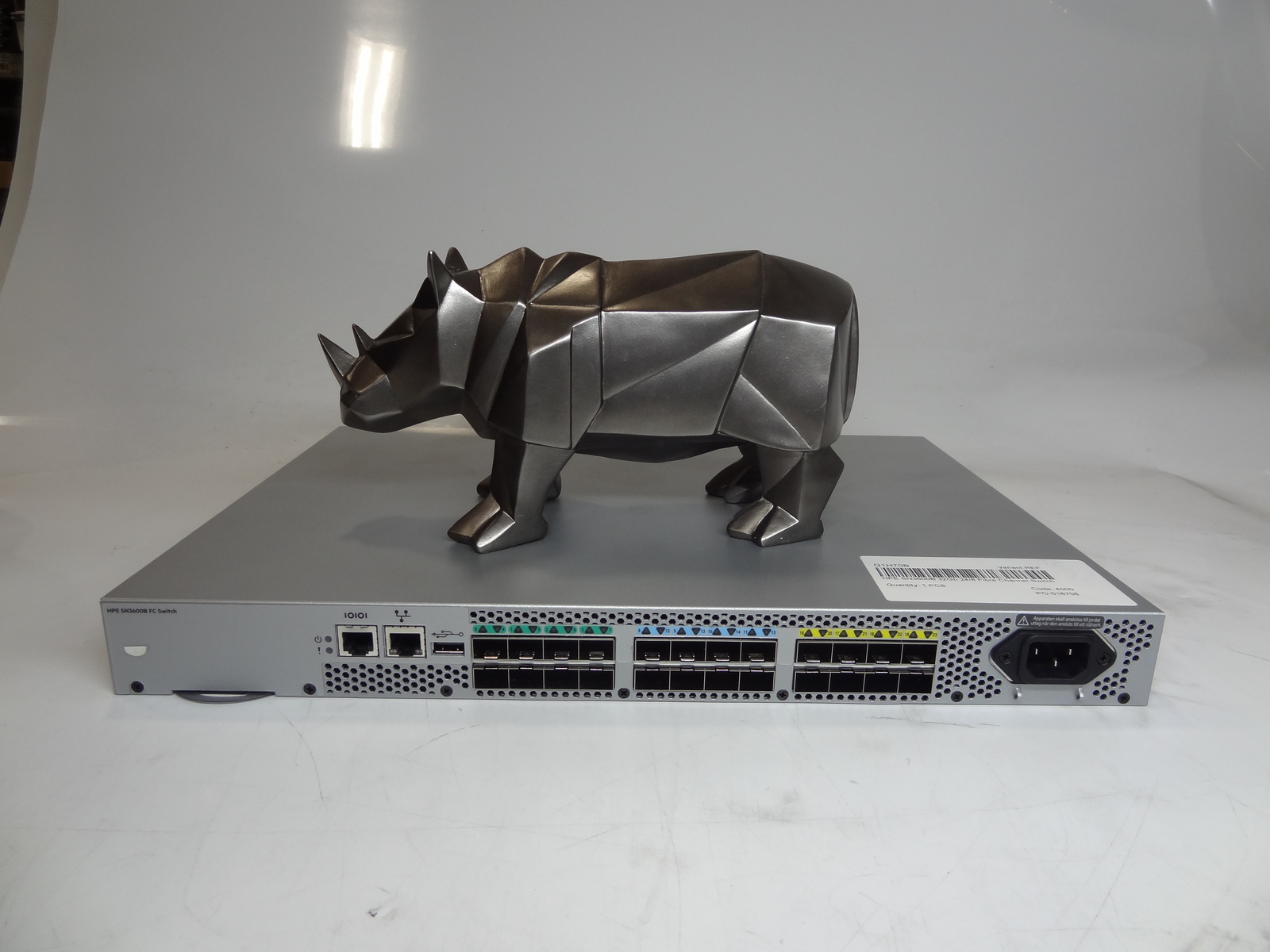 Q1H70B HP SN3600B 32Gb 24/8 FC Switch Q1H70A 874533-001 for sale online ...