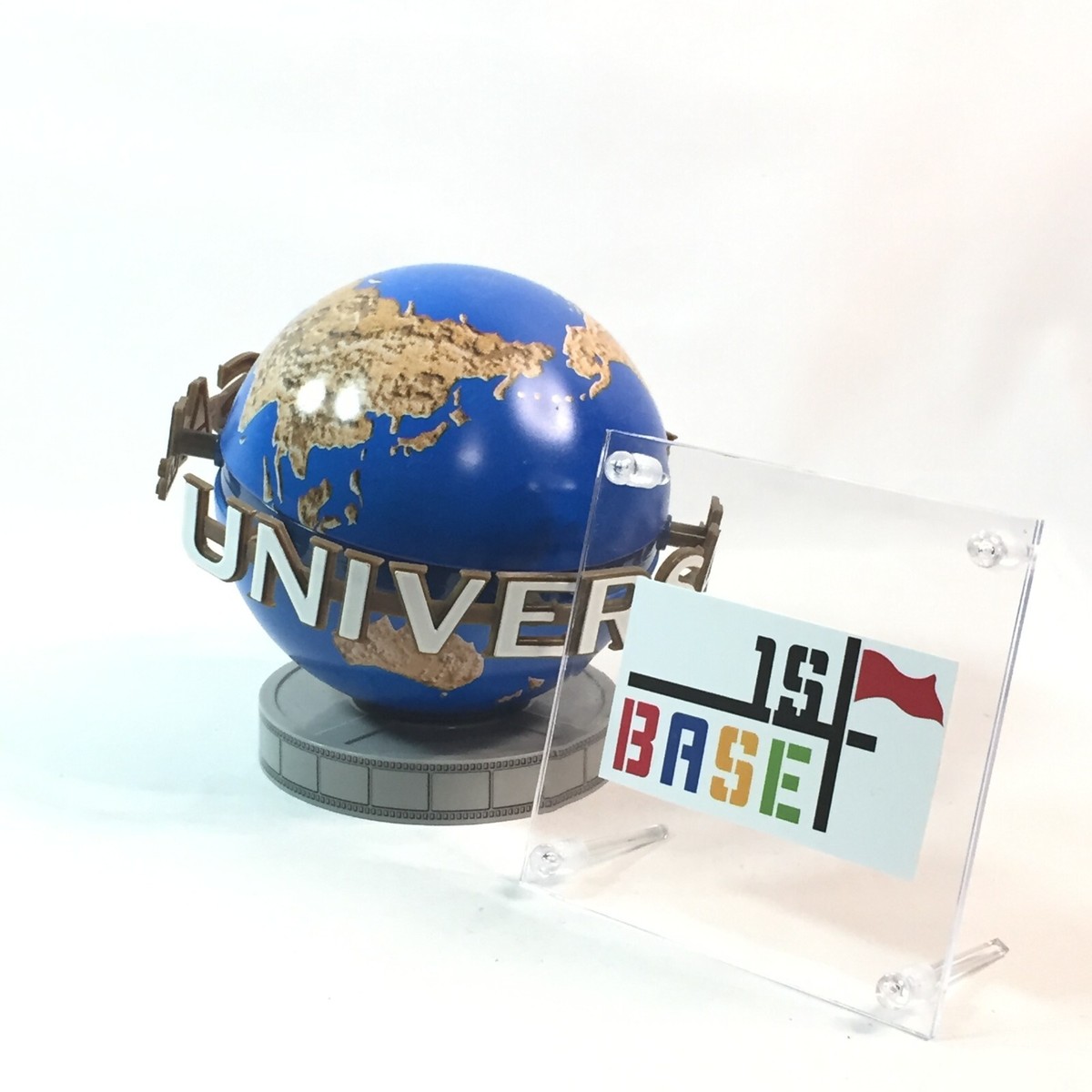 Universal Studio Singapore Globe