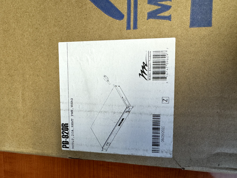 Middle Atlantic PD-920R 9 Outlet 20 Amp Power Strip | eBay