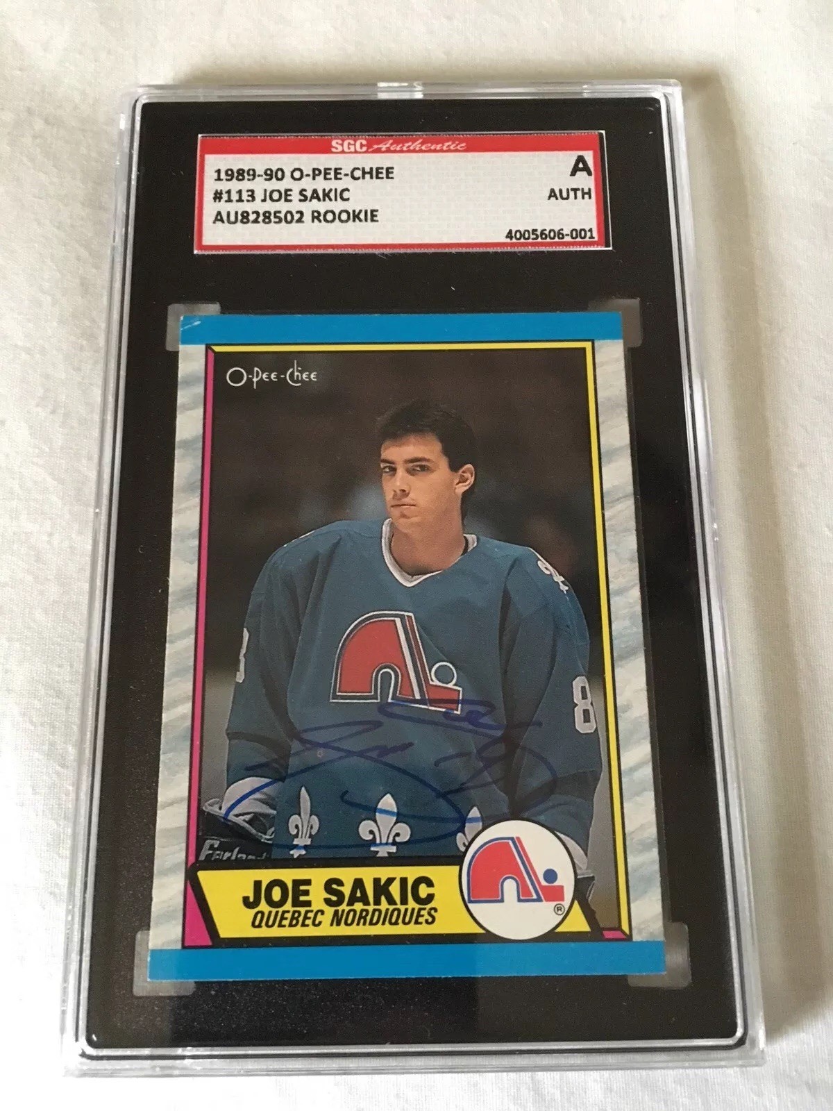 Joe Sakic HOF AUTOGRAPHED ON CARD 1989 O Pee Chee Rookie SGC COA VERY ...