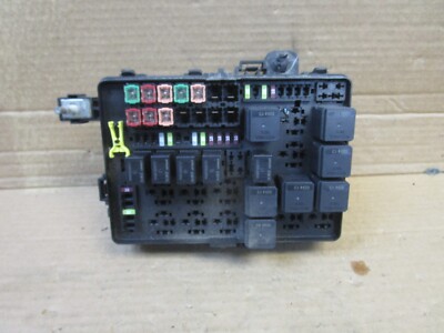 16 2016 Chrysler 300 Engine Fuse Box Relay Junction Block Panel ...