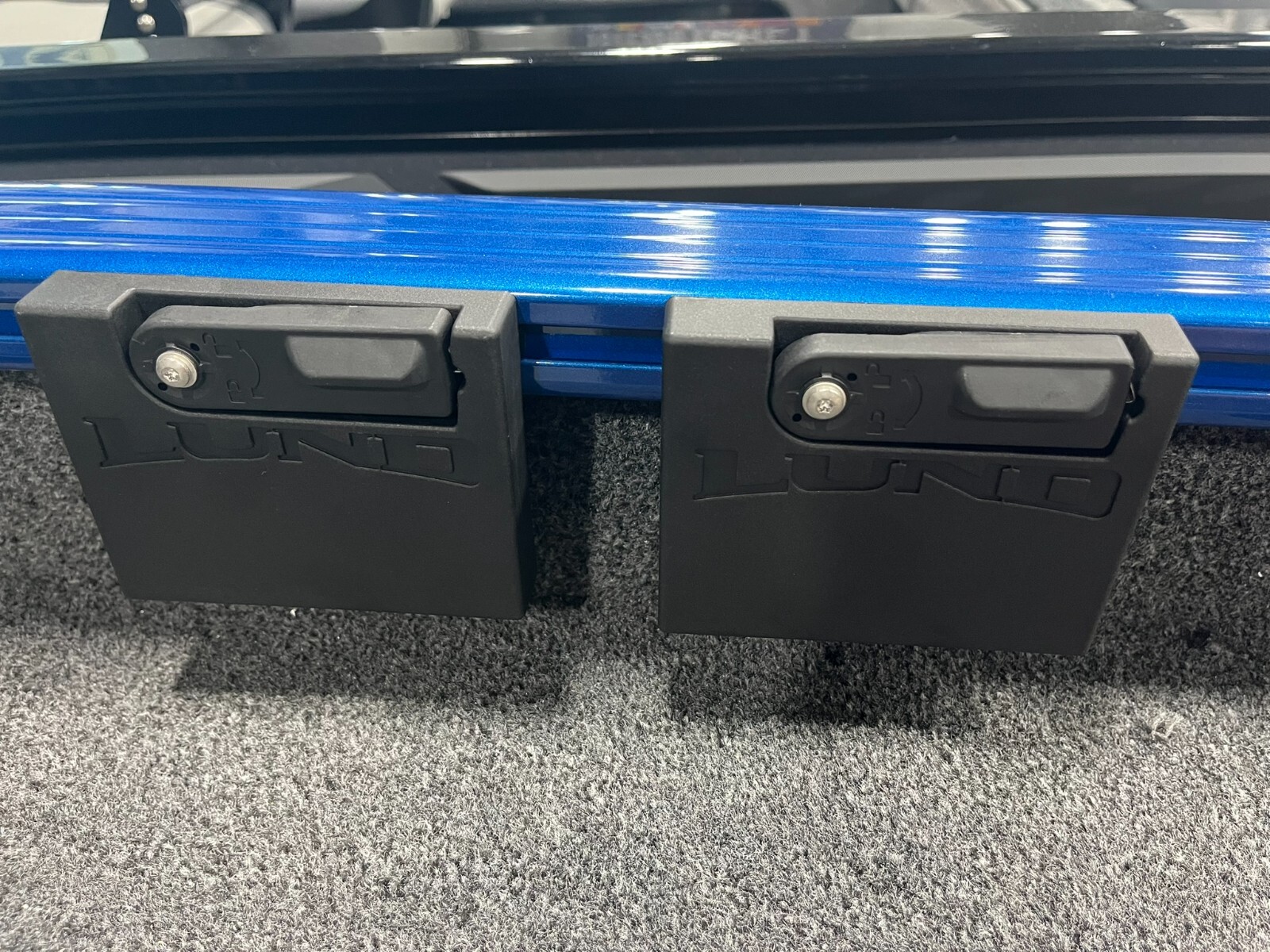 Lund Boats Sporttrak Accessory Slider STRAIGHT Bracket 2322135 (2 PACK ...