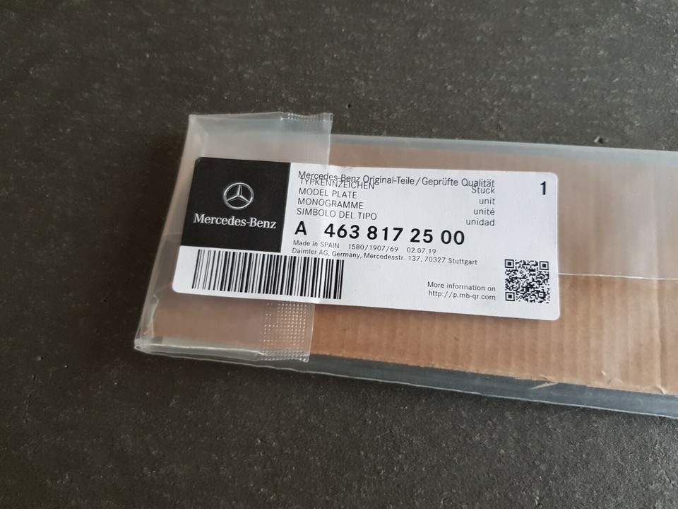Genuine Mercedes-Benz W463 AMG badge logo emblem A4638172500 | eBay