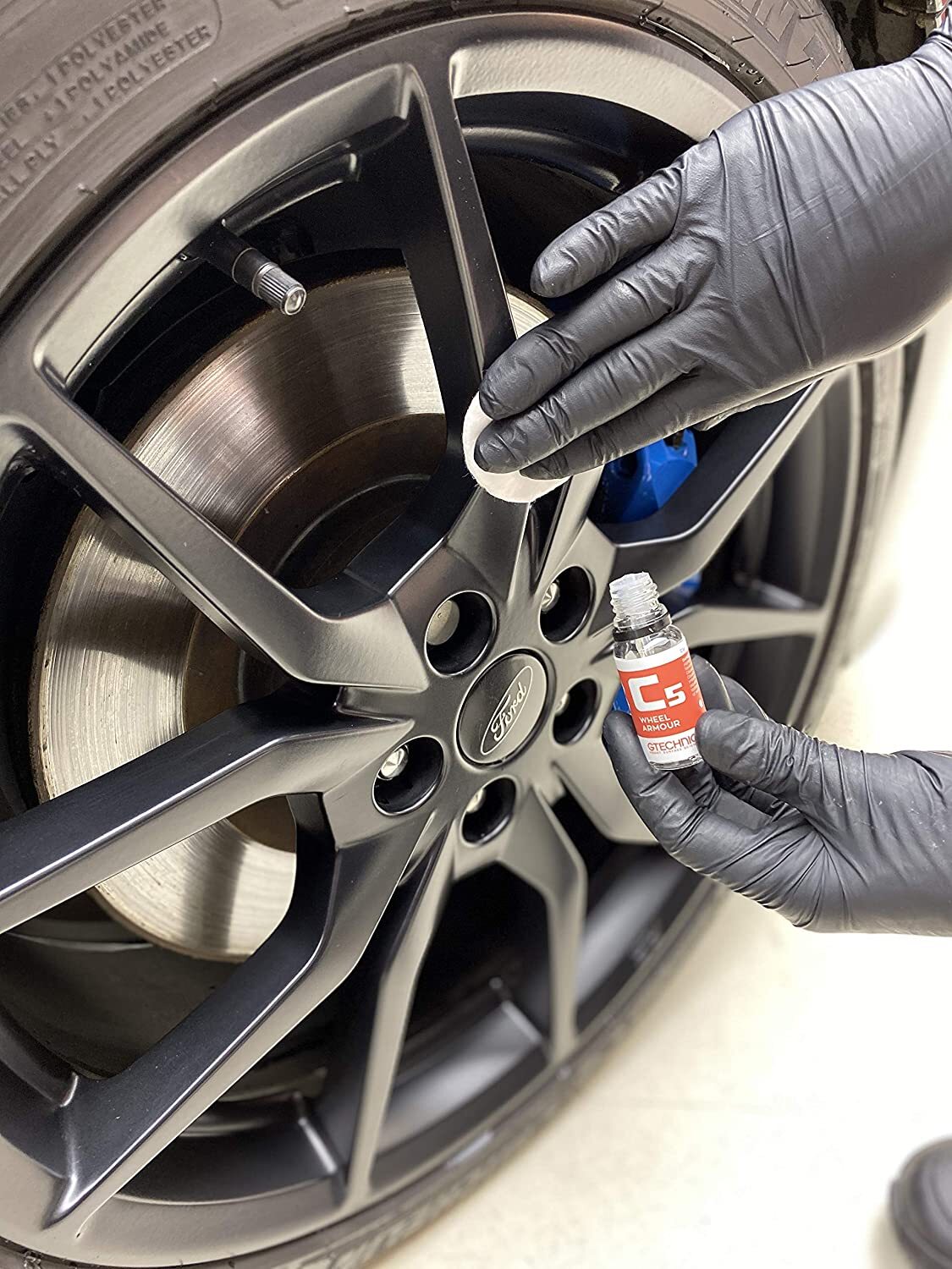 Gtechniq Car Wheel Armour C5 Protects Alloy Rims Repels Brake Dust ...