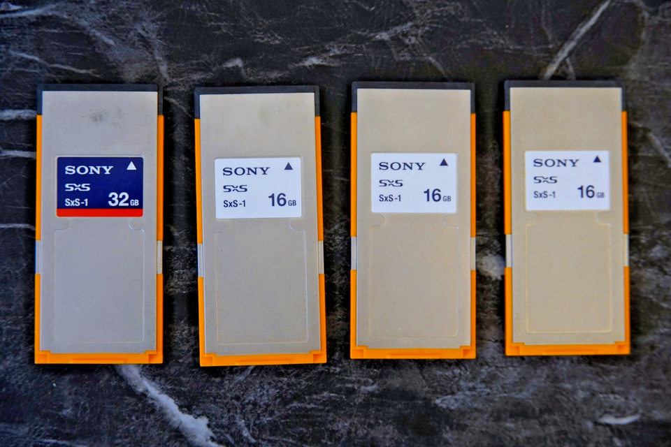 Sony 16GB(3x) + 32GB SxS-1 Memory Cards - (selling all-together) | eBay