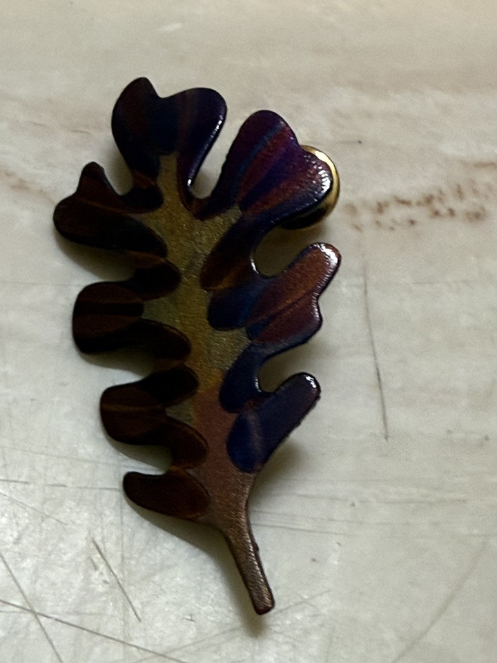 Vintage Beautiful Oak Leaf Pin Brooch Autumn Shiny Lapel Enamel Metal ...