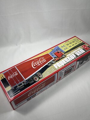 AMT Coca-Cola Model FB Beaded Panel Fruehauf Van Semi Trailer 1:25 ...