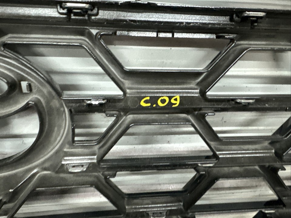 2022-2023 Toyota Tundra OEM Front Grille | 53101-0C200 / 53101-AN010