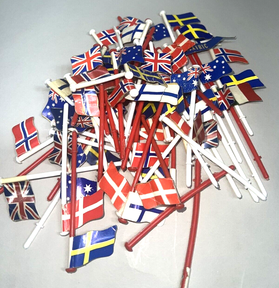 SCALEXTRIC VINTAGE TRACKSIDE FLAGPOLES X 10 - GOOD VARIETY OF DIFFERENT ...