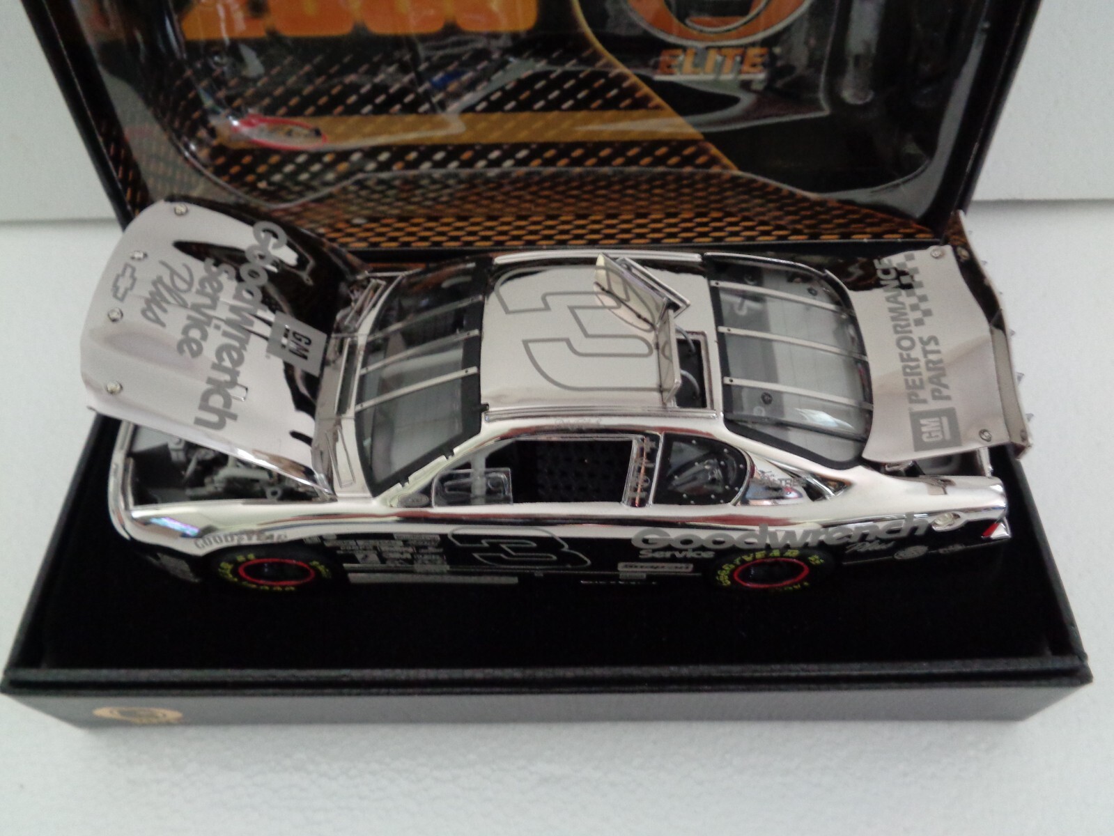 Dale Earnhardt 00 GM Goodwrench Service Plus 75th WIN MC Action RCCA ...