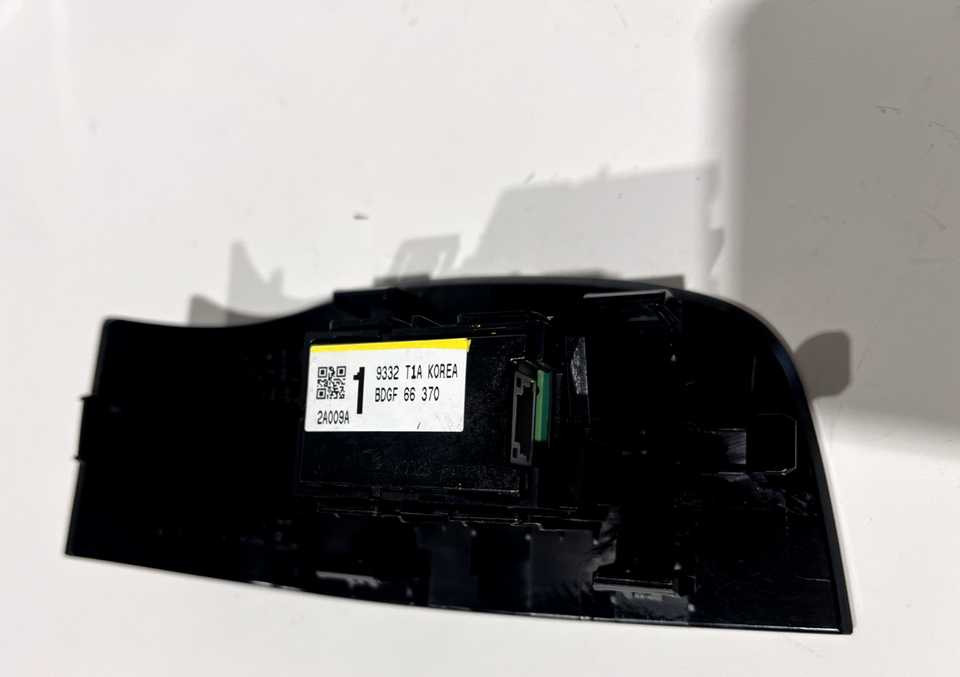 2020 - 2023 Mazda 3 CX-30 Passengers Side Window BDGF 66 370 OEM | eBay