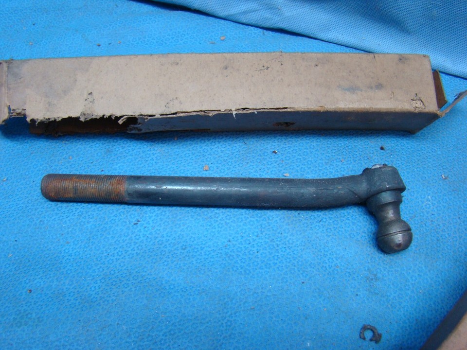 Willys Aero Tie Rod Stud 805864 NOS Genuine | eBay