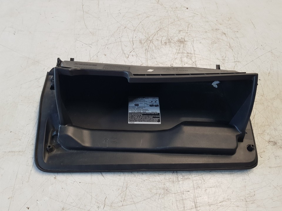 TOYOTA YARIS 1.5 HYBRID PETROL 2013-2019 INTERIOR FRONT GLOVE BOX 55550 ...