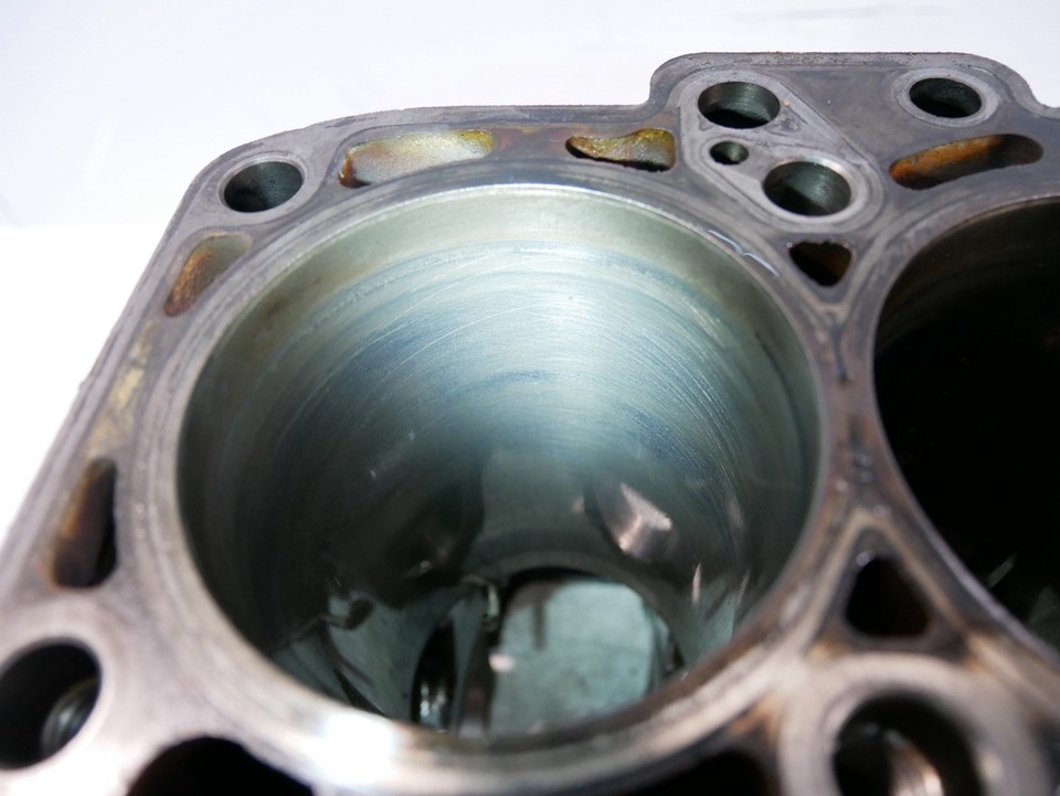 Defective engine block for VW Audi Caddy A1 2.0 TDI CFHB CFHD CFHF CFHC ...