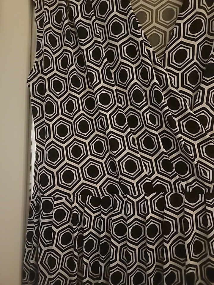 Michael Kors XL Geometric Print Wrap Front Plunge Knee Length Dress | eBay