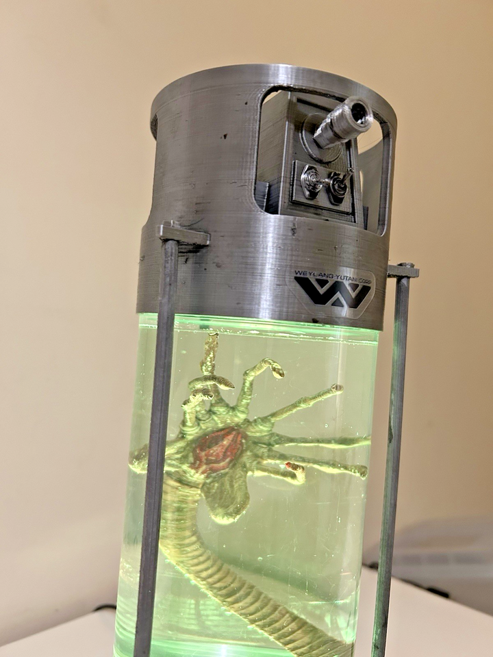 Alien Facehugger Stasis Tube Lamp LED Remote Control 16 Colour | eBay