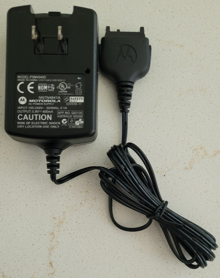 New Motorola OEM DTR Radio Drop-In Charger Base RPN4035 (53962) and ...