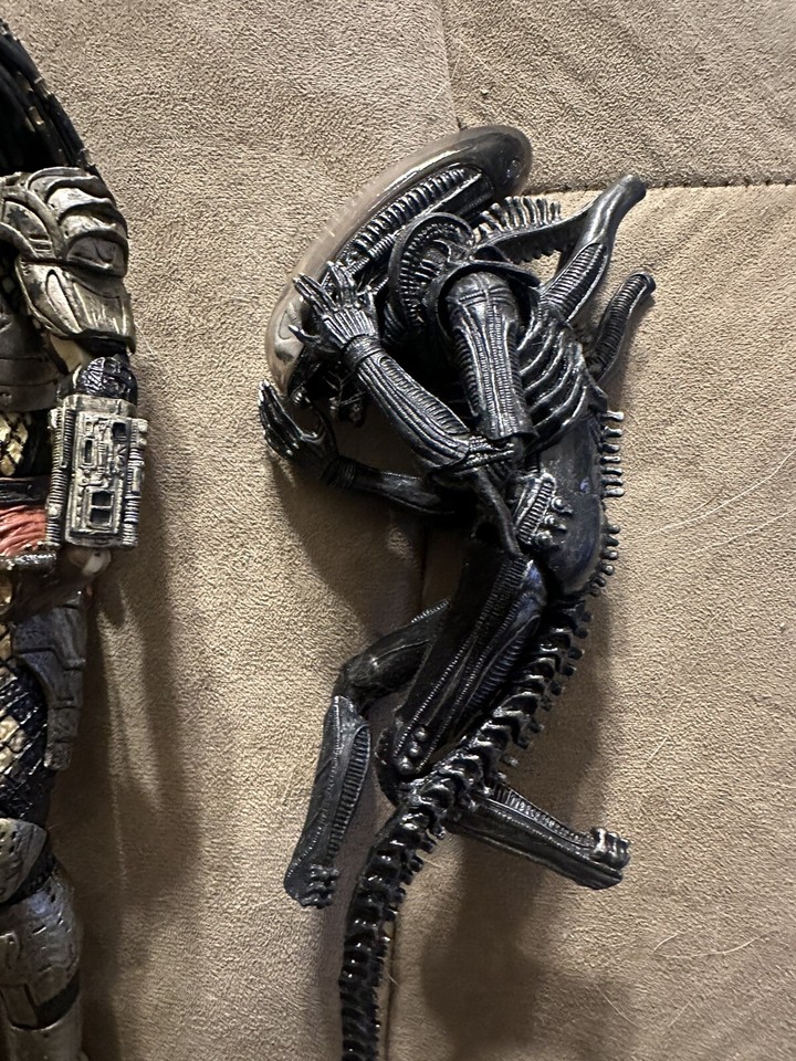 NECA CLASSIC UNMASKED PREDATOR HORROR MOVIE ACTION FIGURE SERIES 1 ...