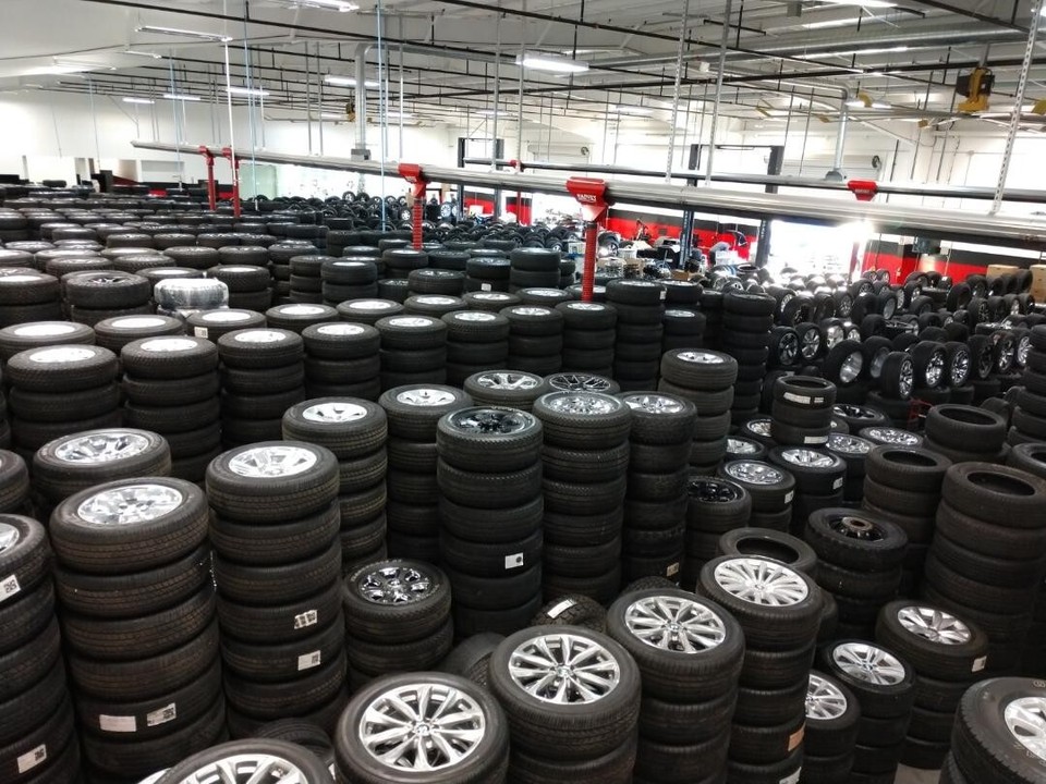 18" Dodge Ram 1500 TRX GRAY OEM 66002 wheels rims 35" tires FINAL 2024 ...