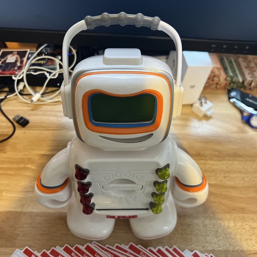HASBRO 2009 ALPHIE VINTAGE TALKING ROBOT ELECTRONIC LEARNING W CARDS ...