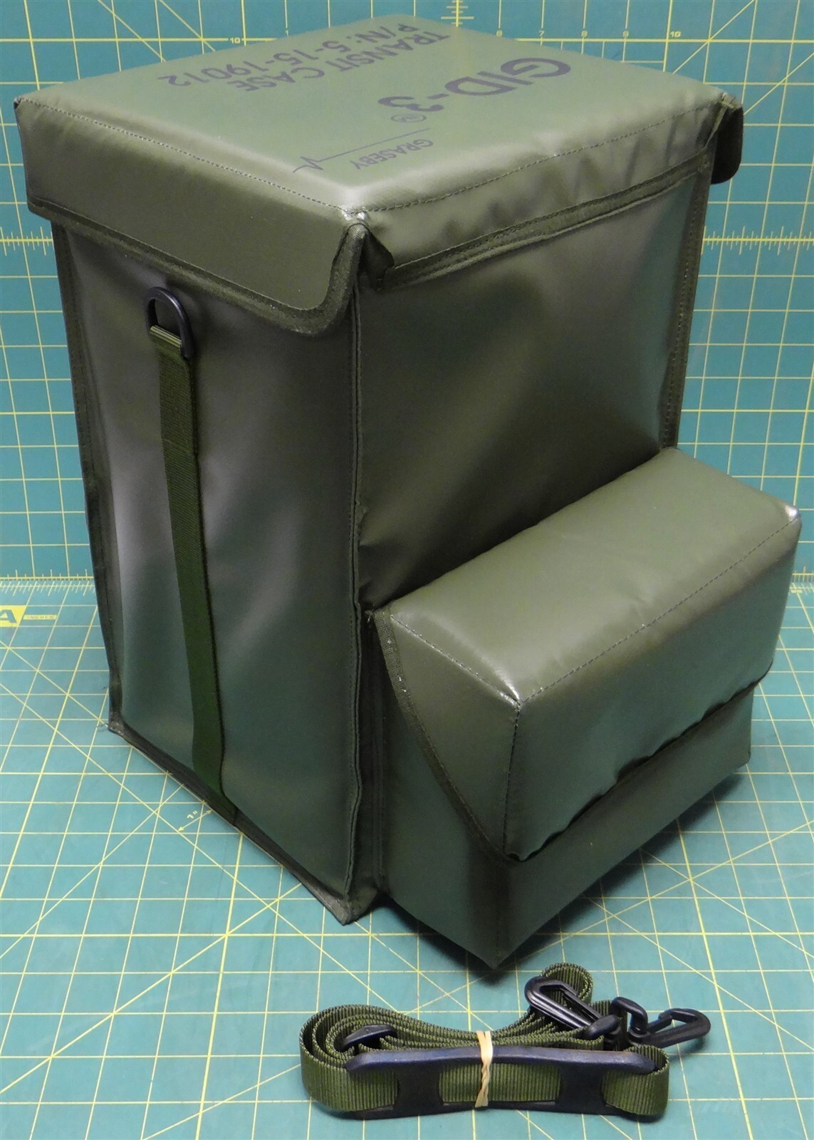 Graseby Green Insulated Transit Case GID-3 P/N: 5-15-19012 NSN 6665-01 ...