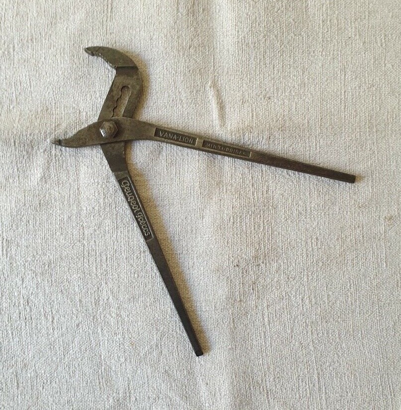 Pince multi-prises Vana-Lion Peugeot Frères Vintage multi-grip pliers ...