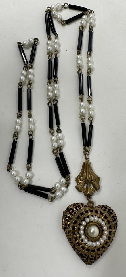 Vintage Art Deco Black Crystal Pearl Filigree Heart Love Locket Pendant ...