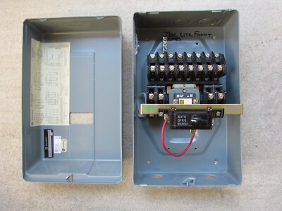 Square D 8903 LG1200 NEMA1 12P 120V Coil Lighting Contactor w Selector ...