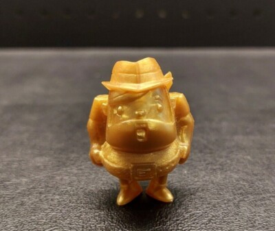 O.M.F.G. OMFG OTMFG October Toys Mini Figure - DCON Vincent Gold | eBay