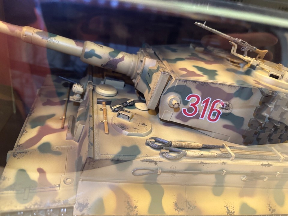 Merit International 1:16 scale German PzKpfw VI Tiger 1 Tank - NIB | eBay