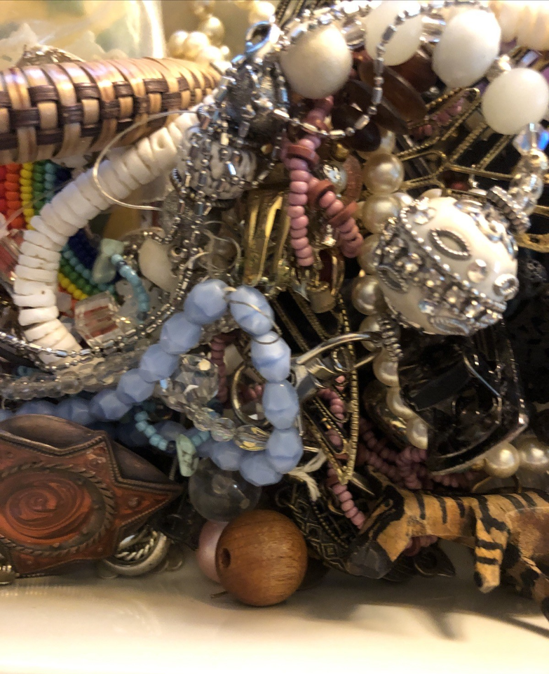 Over 1 Pound Jewelry Vtg Modern Lot Craft Junk Some Wearable Resell ...