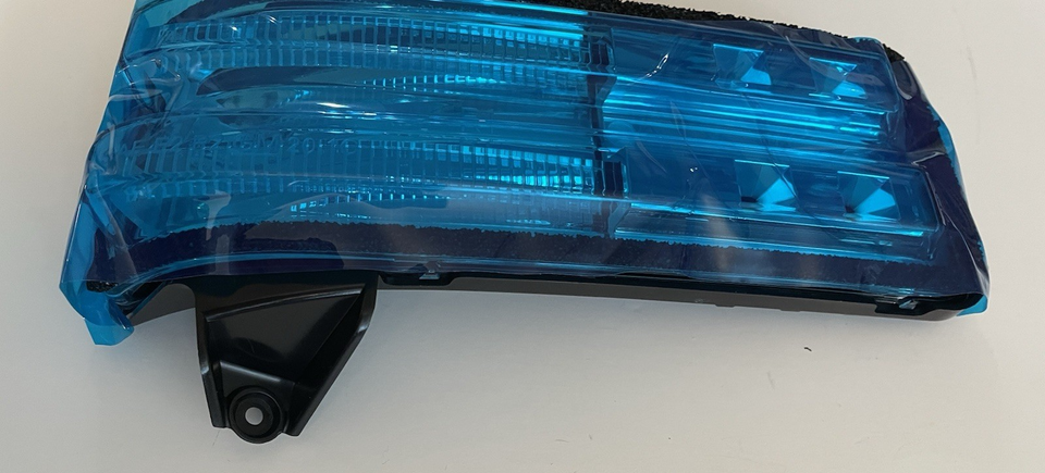2020-25 GMC Sierra Silverado Right Side Turn Signal Lamp Light ...