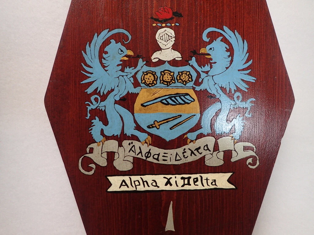 Alpha Xi Delta Crest