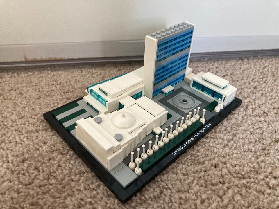 LEGO Architecture Lot 21018 United Nations Headquarters 21023 Flatiron ...