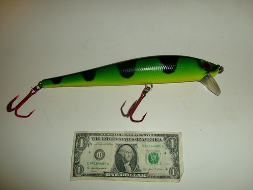 Storm Giant Suspending Thunder Stick 26 Musky Muskie Lure - Used | eBay