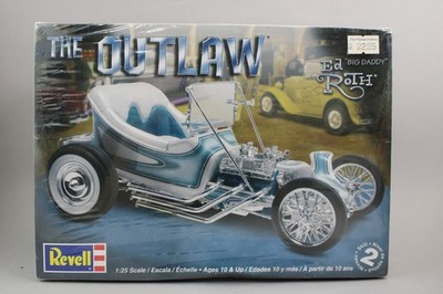 1:25 REVELL Plastic Model Kit THE OUTLAW Big Daddy Ed Roth *BRAND NEW ...